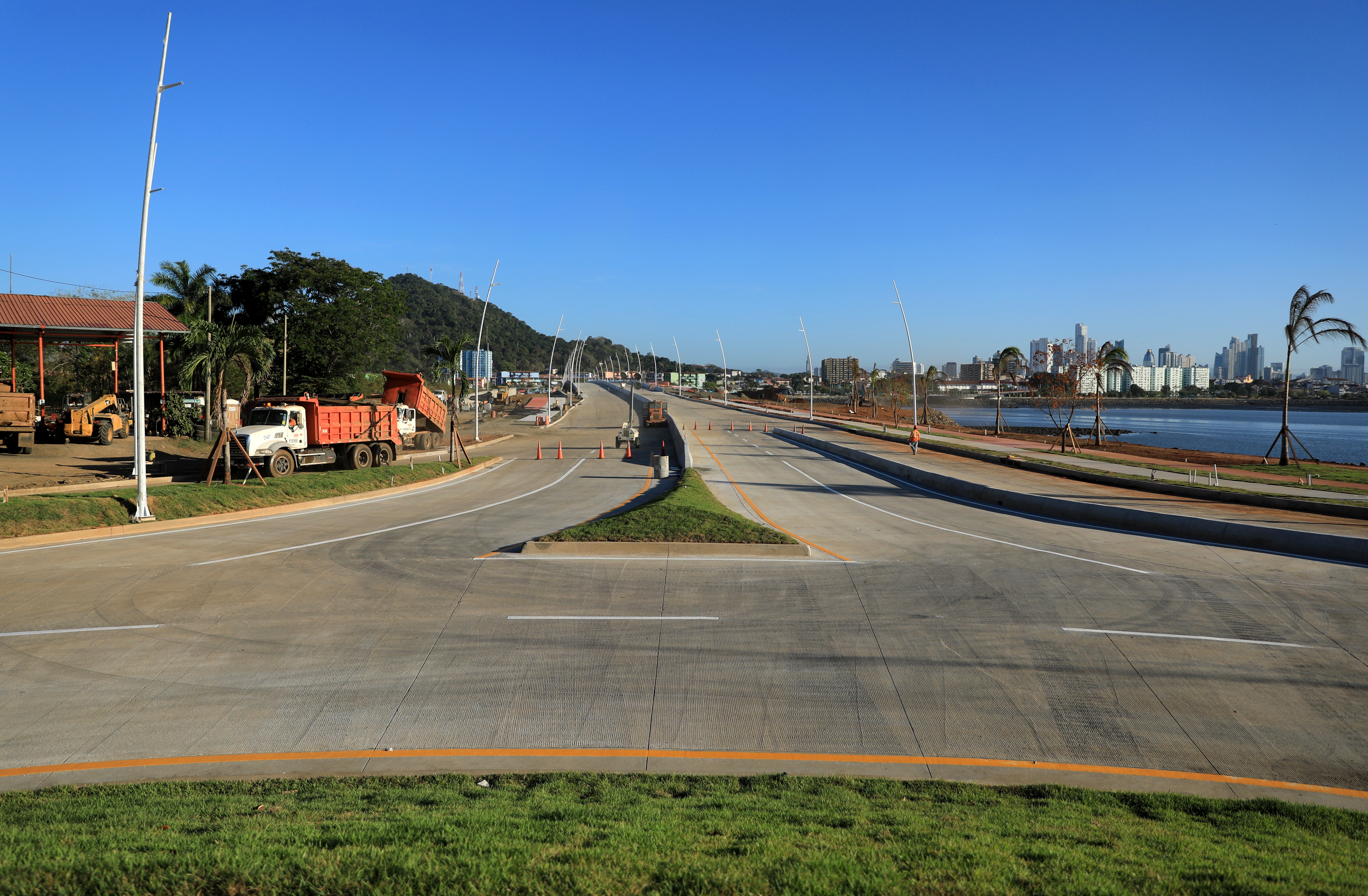 Inauguran el proyecto de la Cinta Costera 3- Calzada de Amador ...
